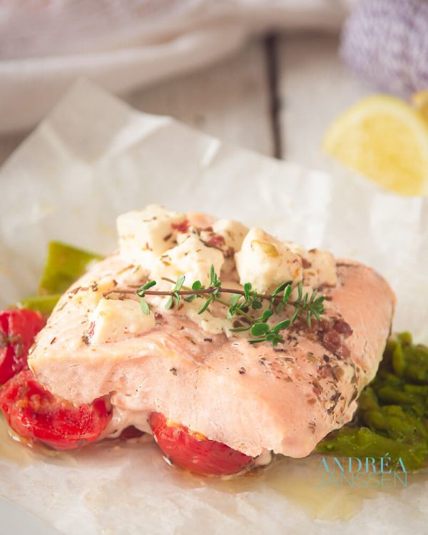 Zalm uit de oven met asperges en tomaatjes - By Andrea Janssen