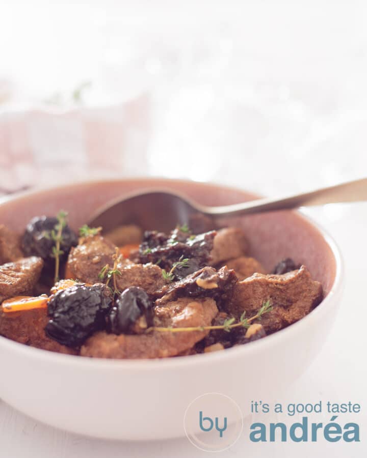 Runderstoof Uit De Slowcooker Met Pruimen - By Andrea Janssen